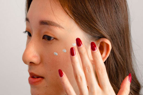 UKYO Beauty Snow Algae Skin Brightener – Porcelain Skin